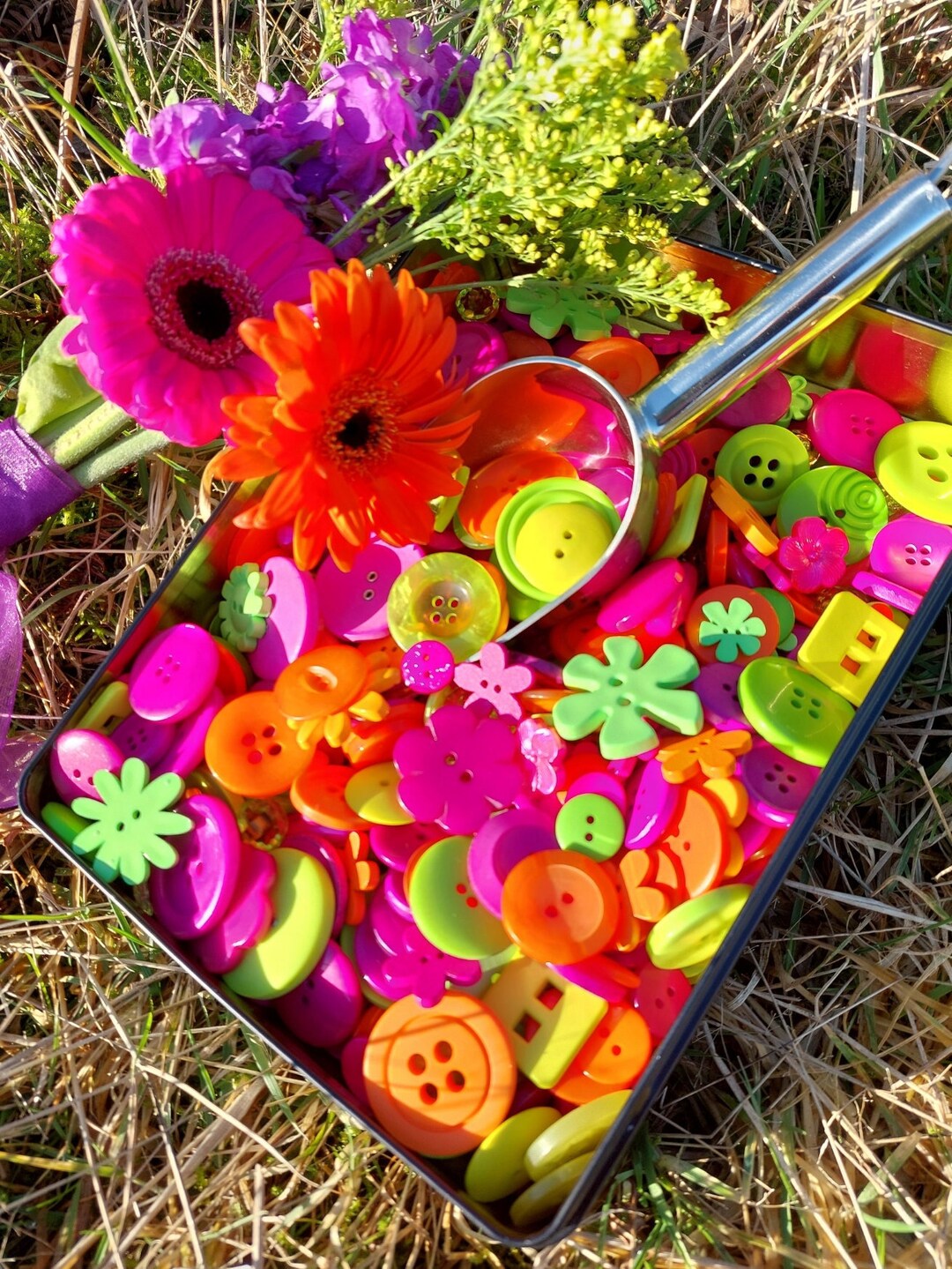 Carnival Selection Button Pack. 50grams of Sunshiney Cerise, Lime and ...
