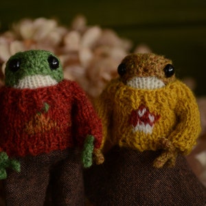 Knitted Frog Fanny Fisher Made to Order - Etsy