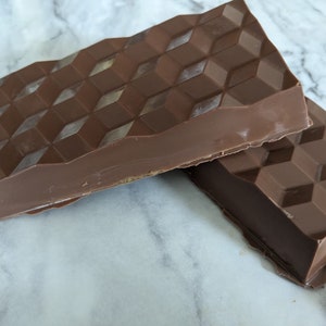 Handmade Large Kunafa/ Knafeh Pistachio Belgian Milk Chocolate Bar ...