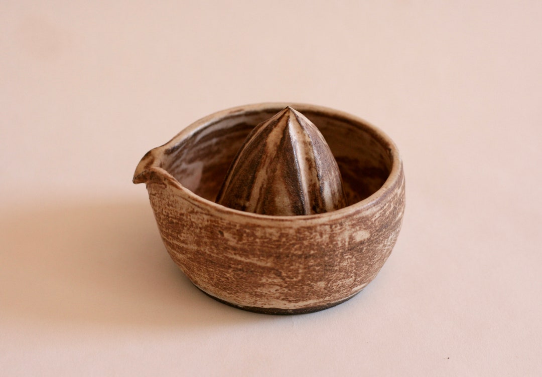 Handmade Brown Ceramic Juicer | Pottery Citrus Juicer Bowl | Lemon ...