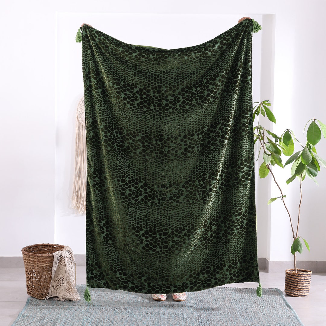 Luxury Crushed Moss Green Burnout Velvet Throw Blanket With Tassels ...