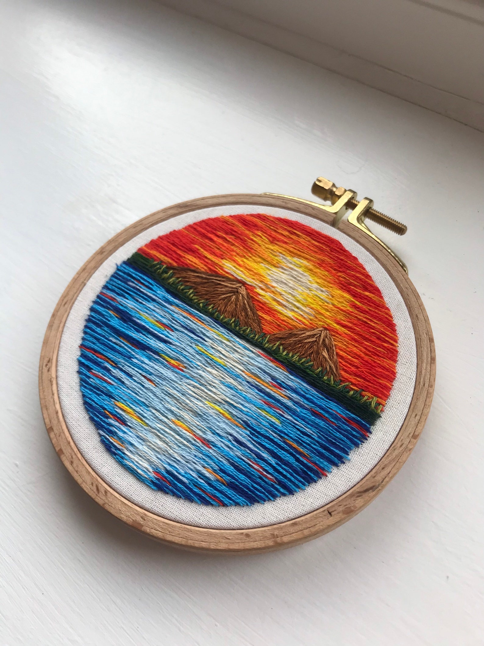 Sunset lake Handmade landscape embroidery - Etsy.de