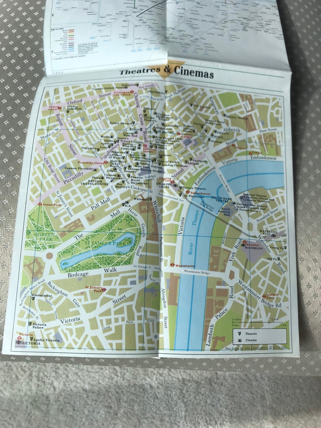 Remembrances of London—a 1992 London Map and London Guide Published by ...