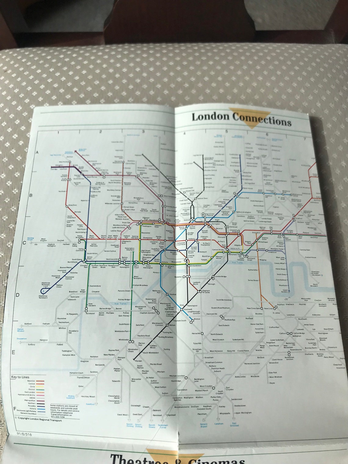 Remembrances of London—a 1992 London Map and London Guide Published by ...