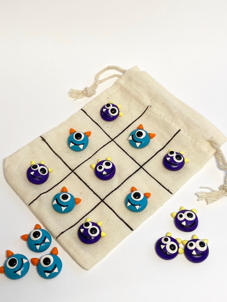 DIY Travel Tic Tac Toe Game | Drugstore Divas