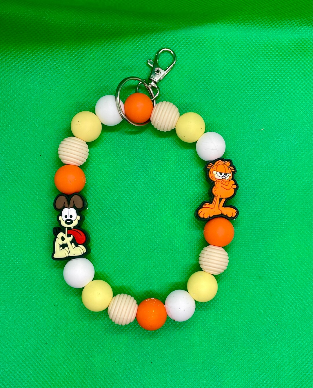7 1/2 Silicone Garfield and Odie Wristlet Keychain Beaded Keychain ...
