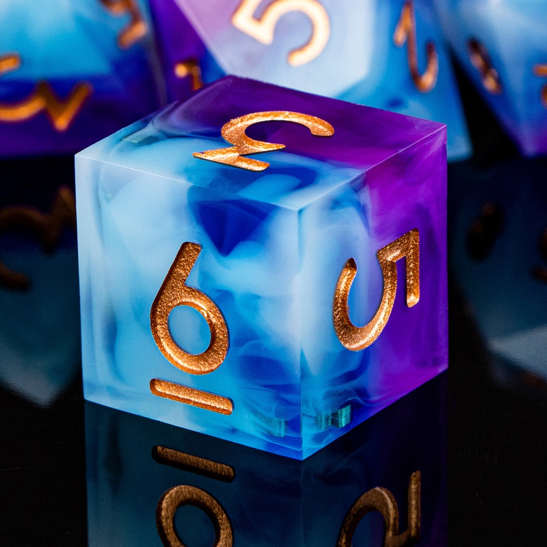 Dnd Purple Blue Sharp Edge Resin D6 DD RPG Polyhedral Dice Set for ...
