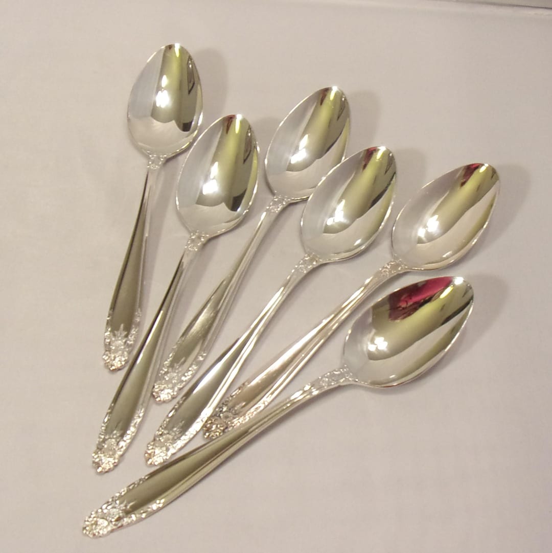 Set of Six Vintage Silverplate Dessert, Place or Oval Soup Spoons Eldan ...