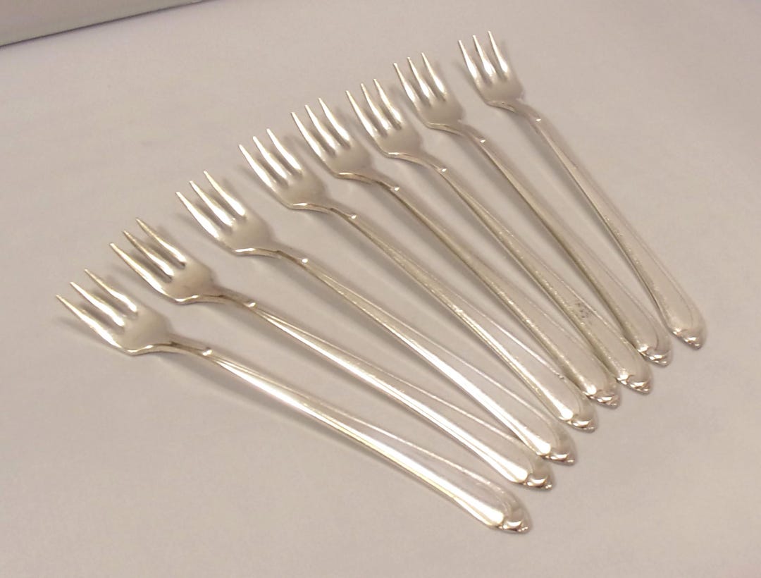 Set of Eight Silverplate Seafood Cocktail Forks Oneida Ltd Silversmiths ...
