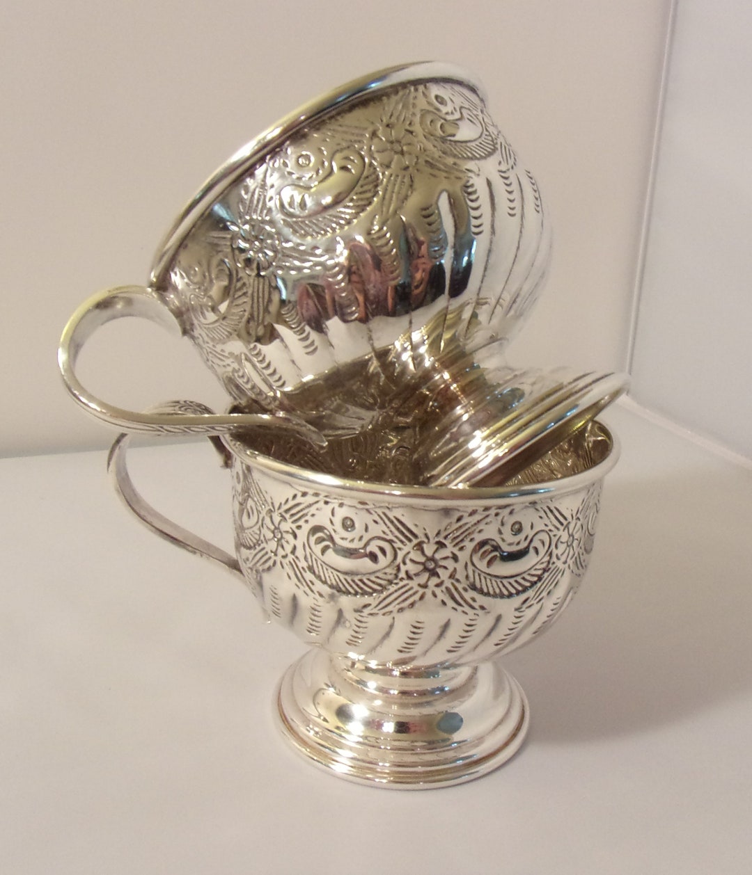 Pair of Silverplate Viners of Sheffield England Pedestal Punch Cups ...