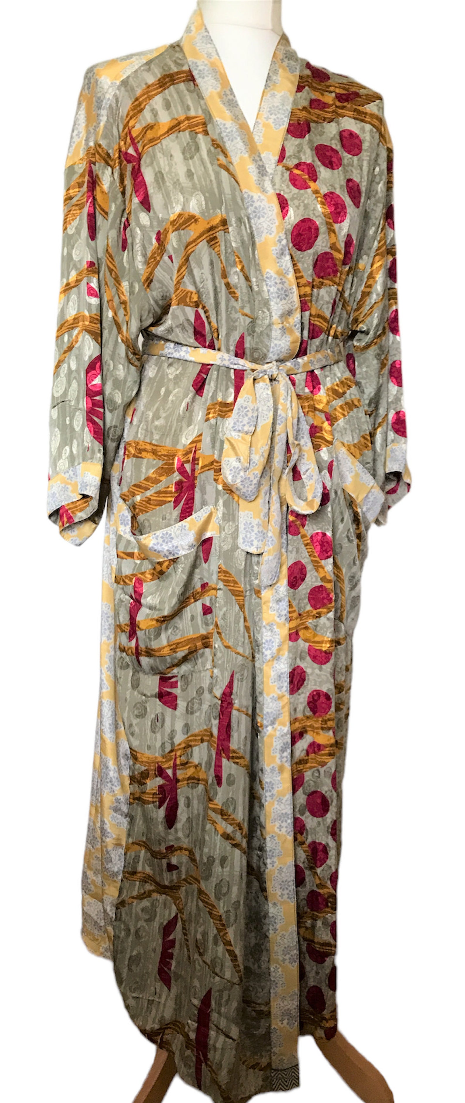 Vintage Silk Bath Robe Upcycled Silk Sari Kimono Dressing - Etsy