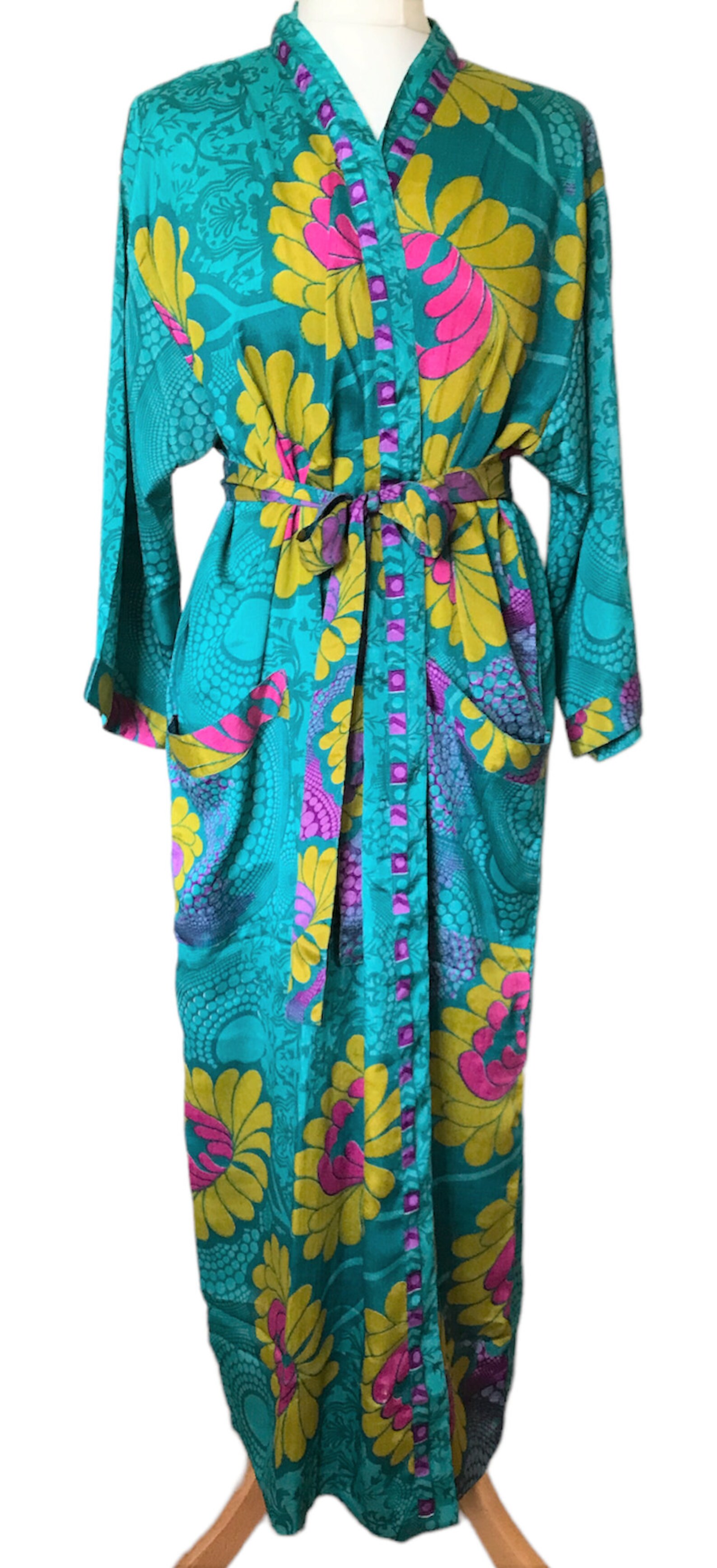 Vintage Silk Bath Robe Upcycled Silk Sari Kimono Dressing - Etsy