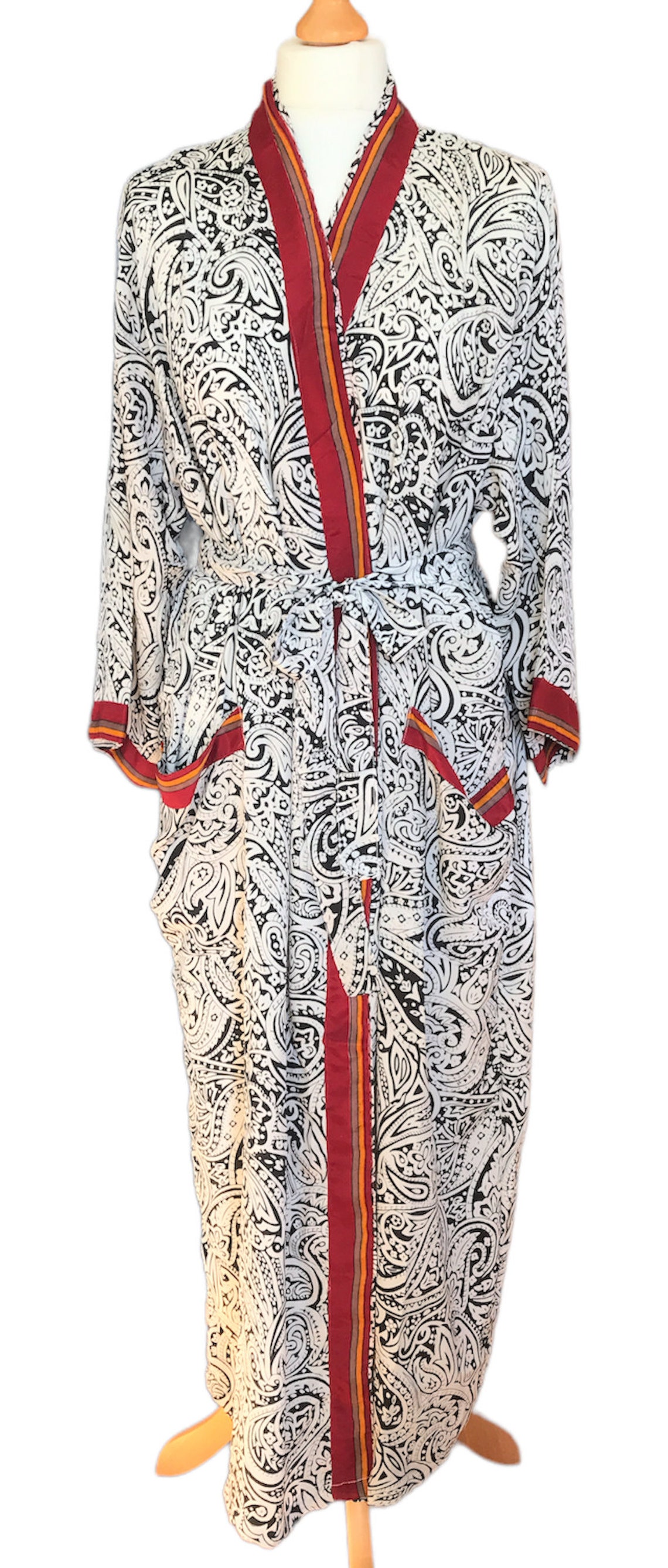 Vintage Silk Bath Robe Upcycled Silk Sari Kimono Dressing - Etsy