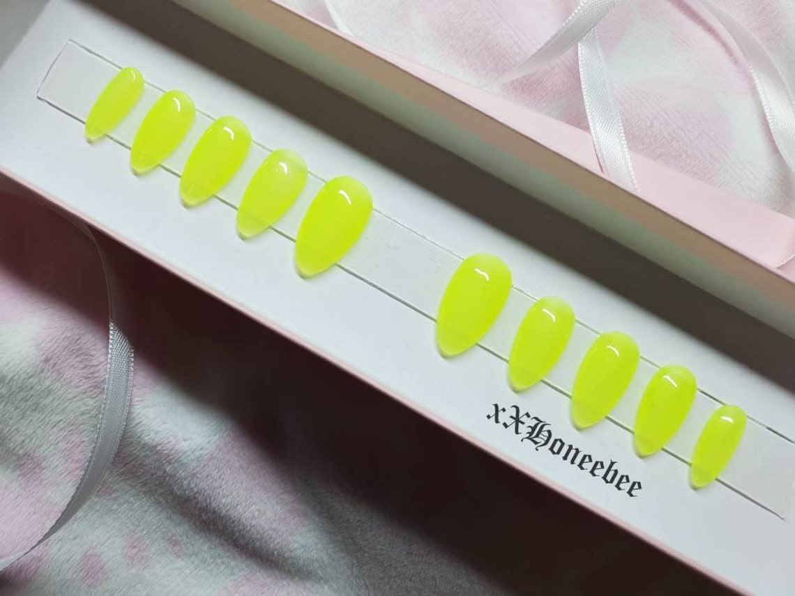 Jelly Press on Nails With Kit I I Press on Nails With Kit I ...