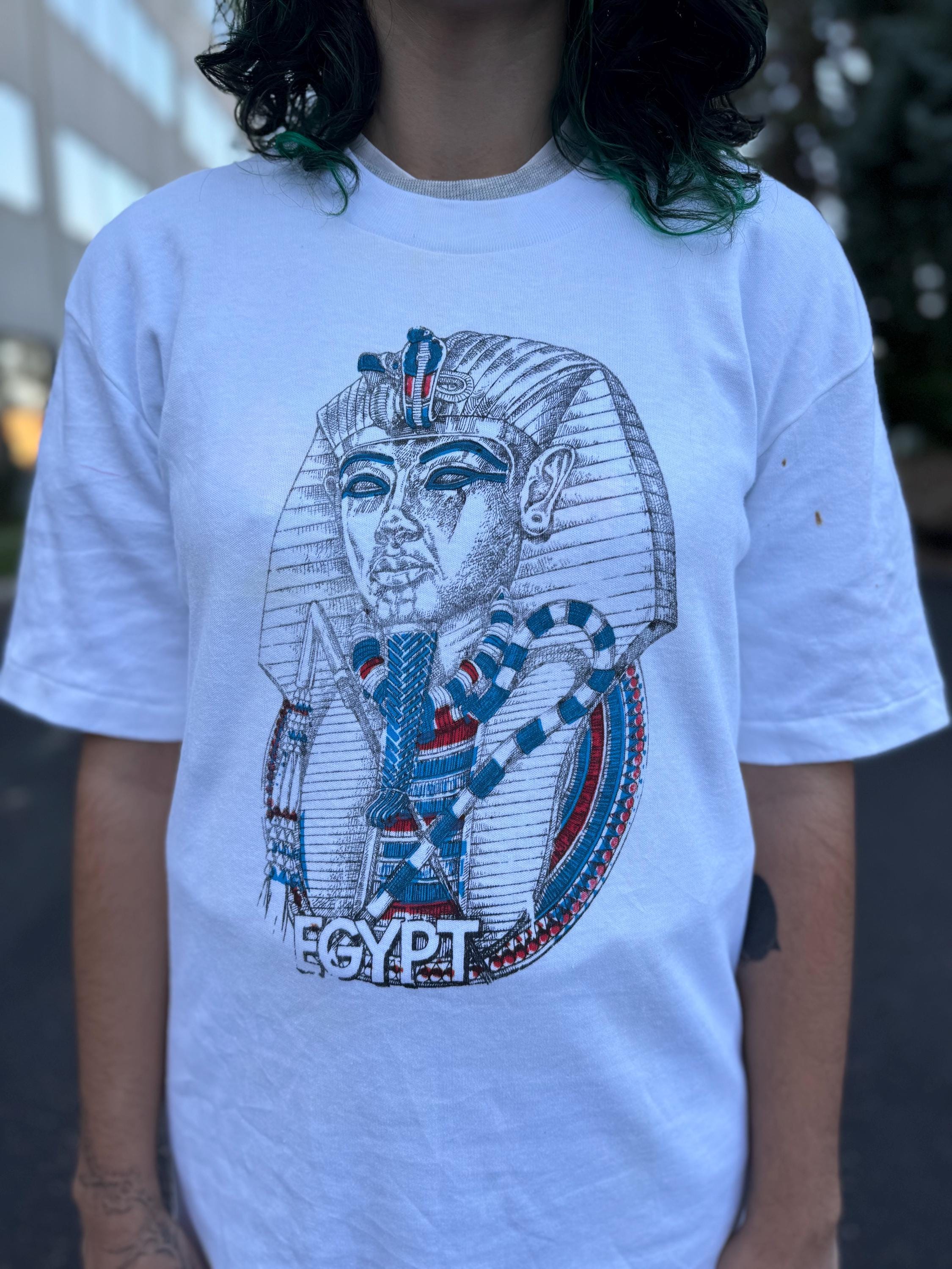 Vintage 1980s Rare Gorgeous Egypt Graphic Pharaoh Neon Soft Souvenir Paper Thin Tee T-shirt ...