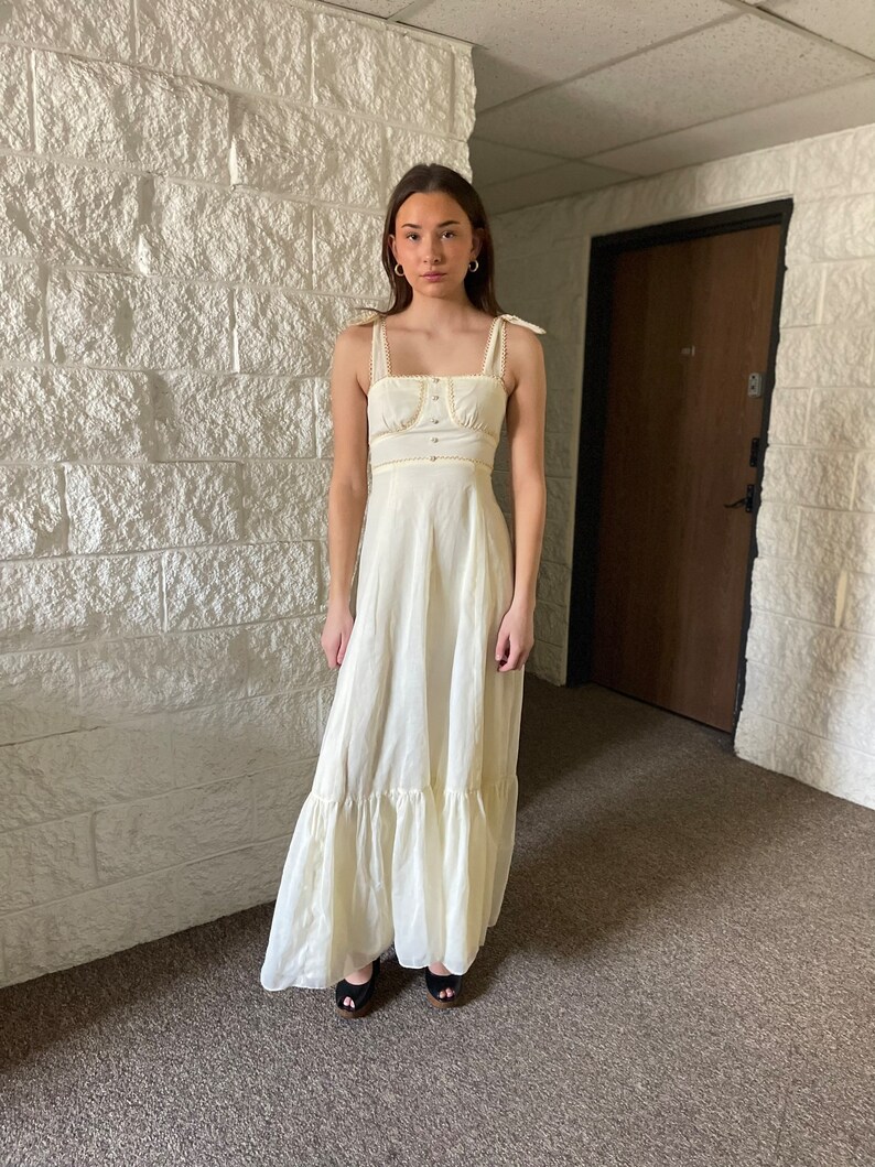 Vintage 1970s Dress Maxi Romantic Ruffle Hem Sun Dress Scalloped Trim ...