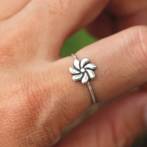 925 Silver Windmill Ring,sunflower Ring,dainty Ring Silver,flower Ring ...