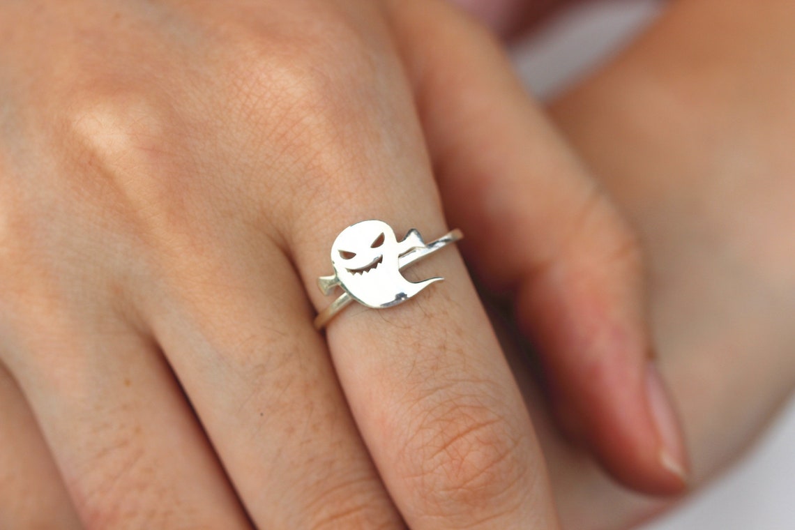 Sterling Silver Ghost Ring: Halloween Jewelry, Dainty Midi Ring - Etsy