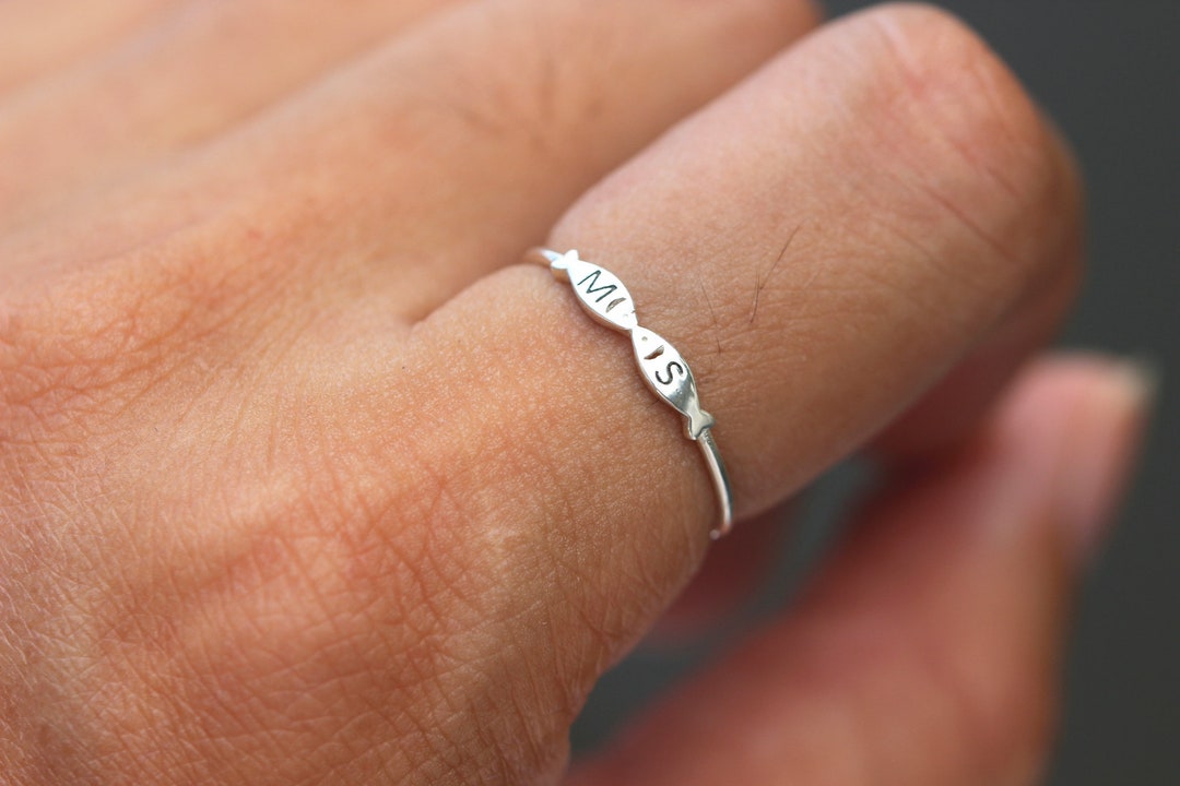 Sterling Silver Kissing Fish Ring - Personalized Initial Ring - Etsy