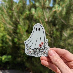 Ghost Sticker | Floral Ghost Sticker | Cute Spooky Halloween Sticker - Etsy