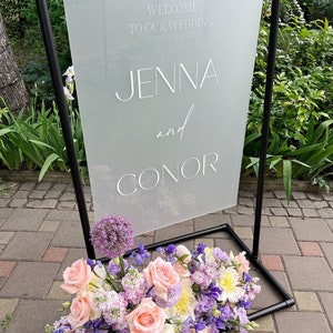 Black Metal Stand for Welcome Sign, Wedding Bar Stand, Welcome to ...