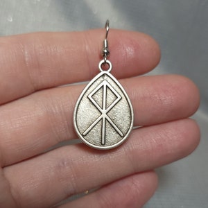 Courage Rune, Viking Bind Runes, Viking Jewelry, Shieldmaiden, Valkyrie ...