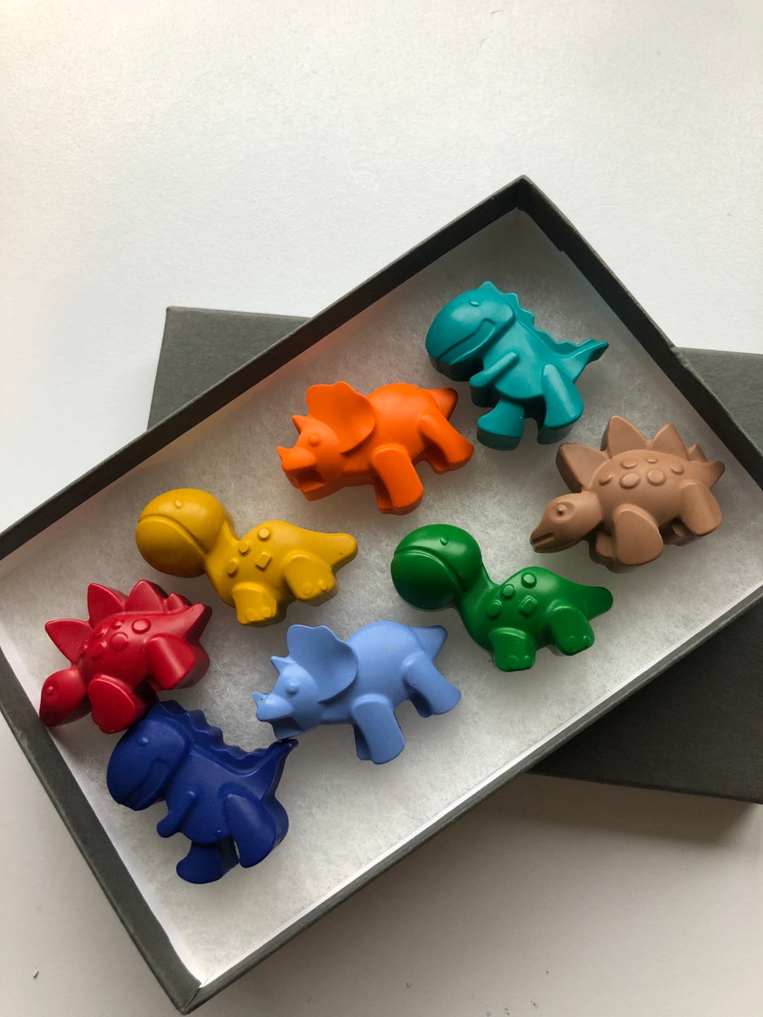 Dinosaur Crayon Gift Set, Dinosaur Gifts, Set of 8 Dinosaur Crayons ...