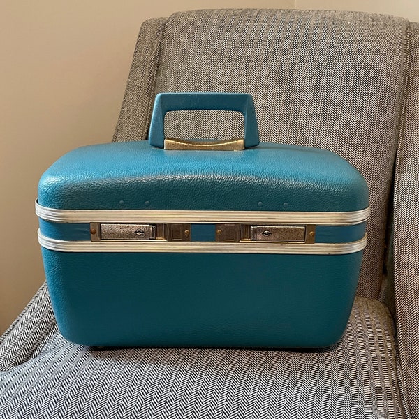 Vintage Train Case - Etsy