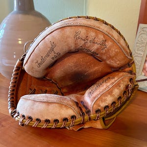 Vintage Catcher's Mitt, Randy Hundley Catcher's Mitt, Macgregor ...