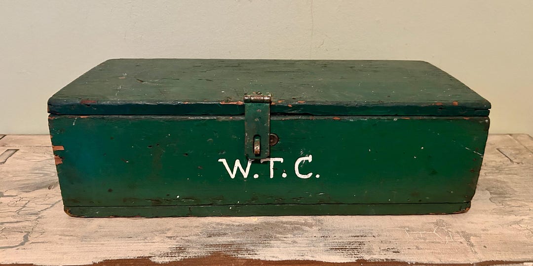 Rustic Toolbox, Rustic Decor, Farmhouse Decor, Carpenter's Toolbox ...