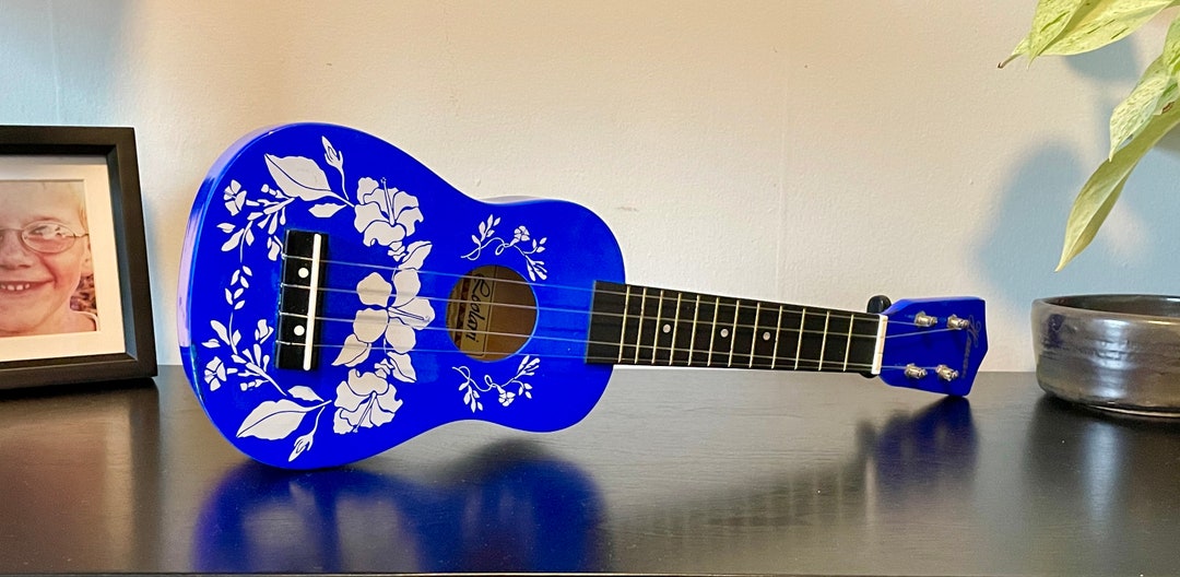 Ukelele, Vintage Ukelele, Blue Ukulele, Leolani Ukelele, Hawaii Ukulele ...