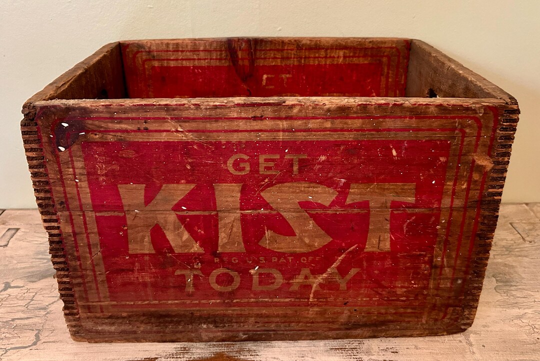 KIST, KIST Beverages, Vintage KIST Bottling Company Crate, Vintage Soda ...