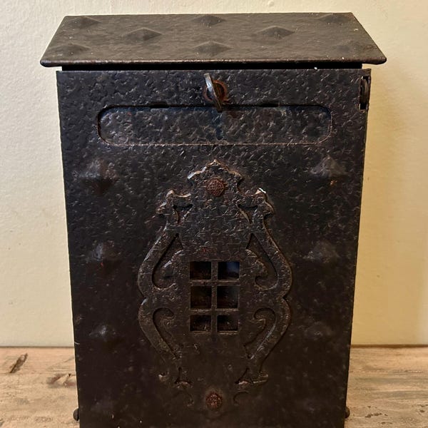 Antique Mailbox - Etsy