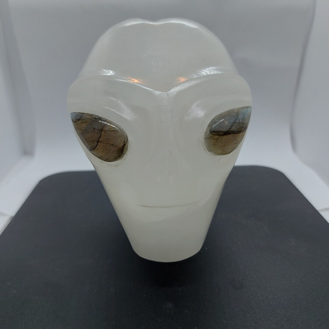 Selenite Alien Head Carving - Etsy
