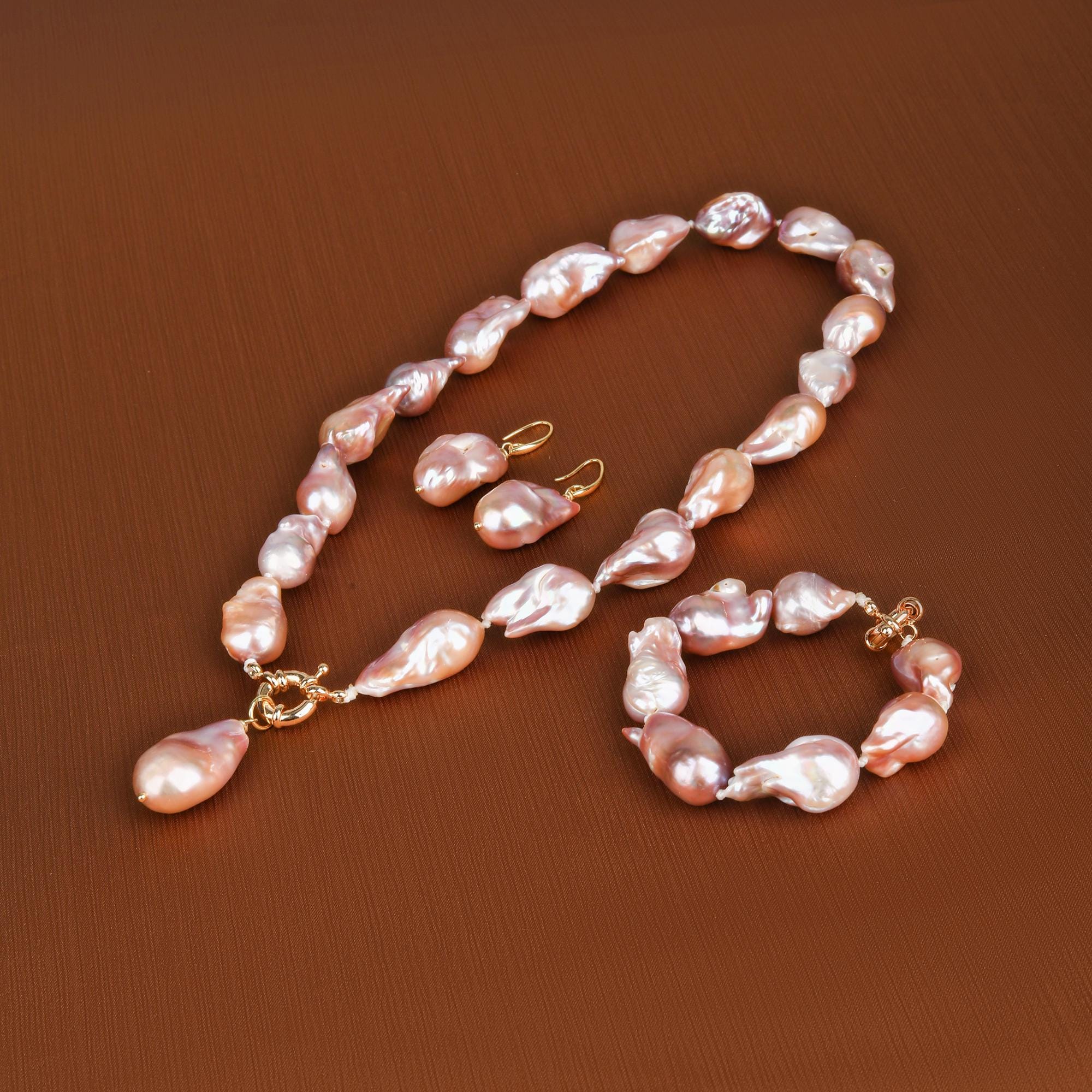 Pink Baroque Pearl Classic Set, Round Spring Clasp, Irregularly Pearls ...