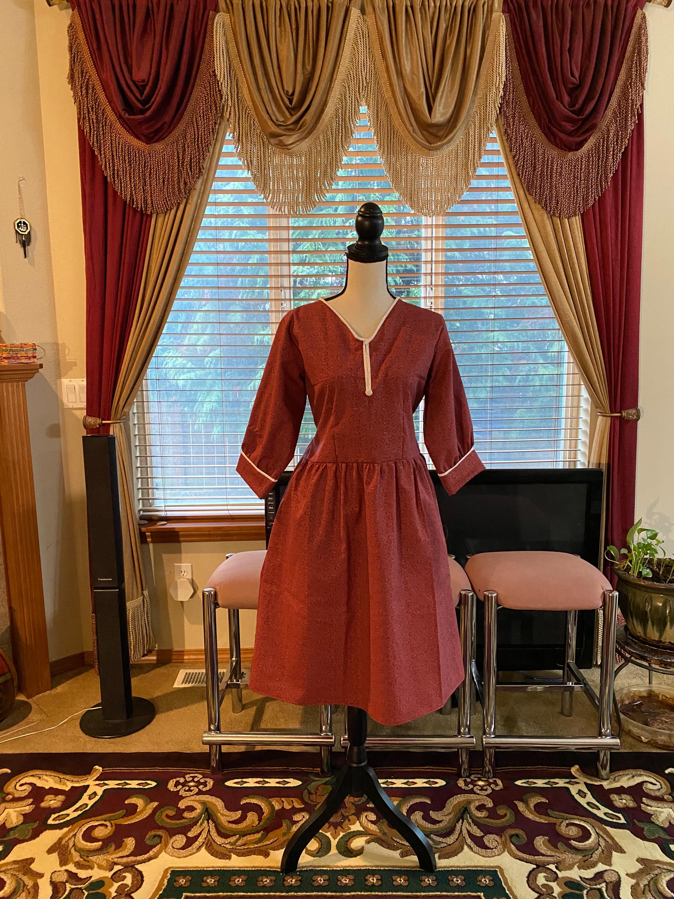 Maroon Elegant Dress – Perfect for Any Occasion. Features 100 Percent ...