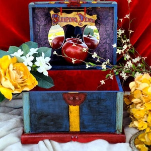 Snow White Trinket Box - Etsy