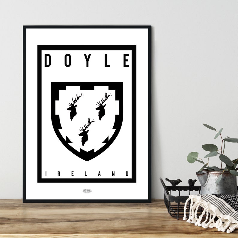 DOYLE Family Coat of Arms - Etsy