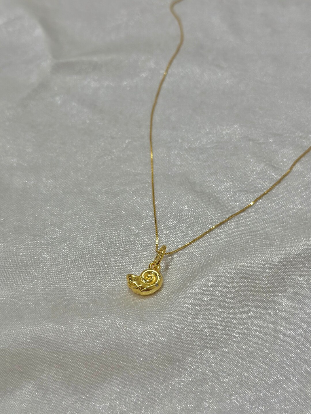 Ursula Nautilus Shell Necklace - Etsy Canada