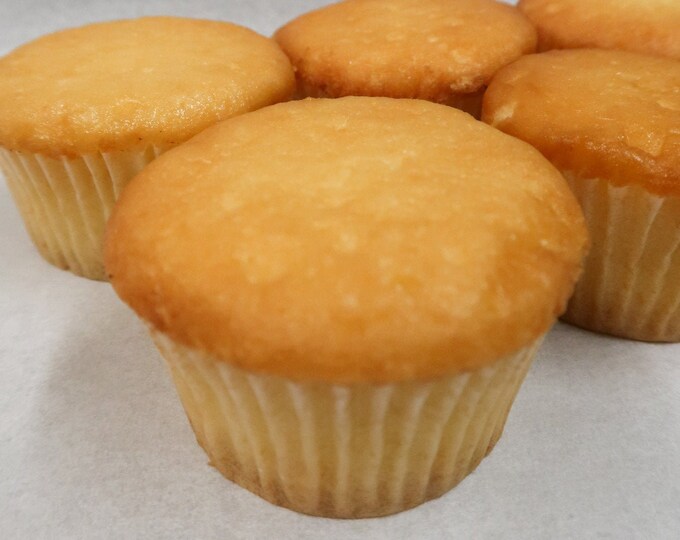 1/2 Dozen Cupcakes (vanilla/chocolate With or Without Buttercream ...