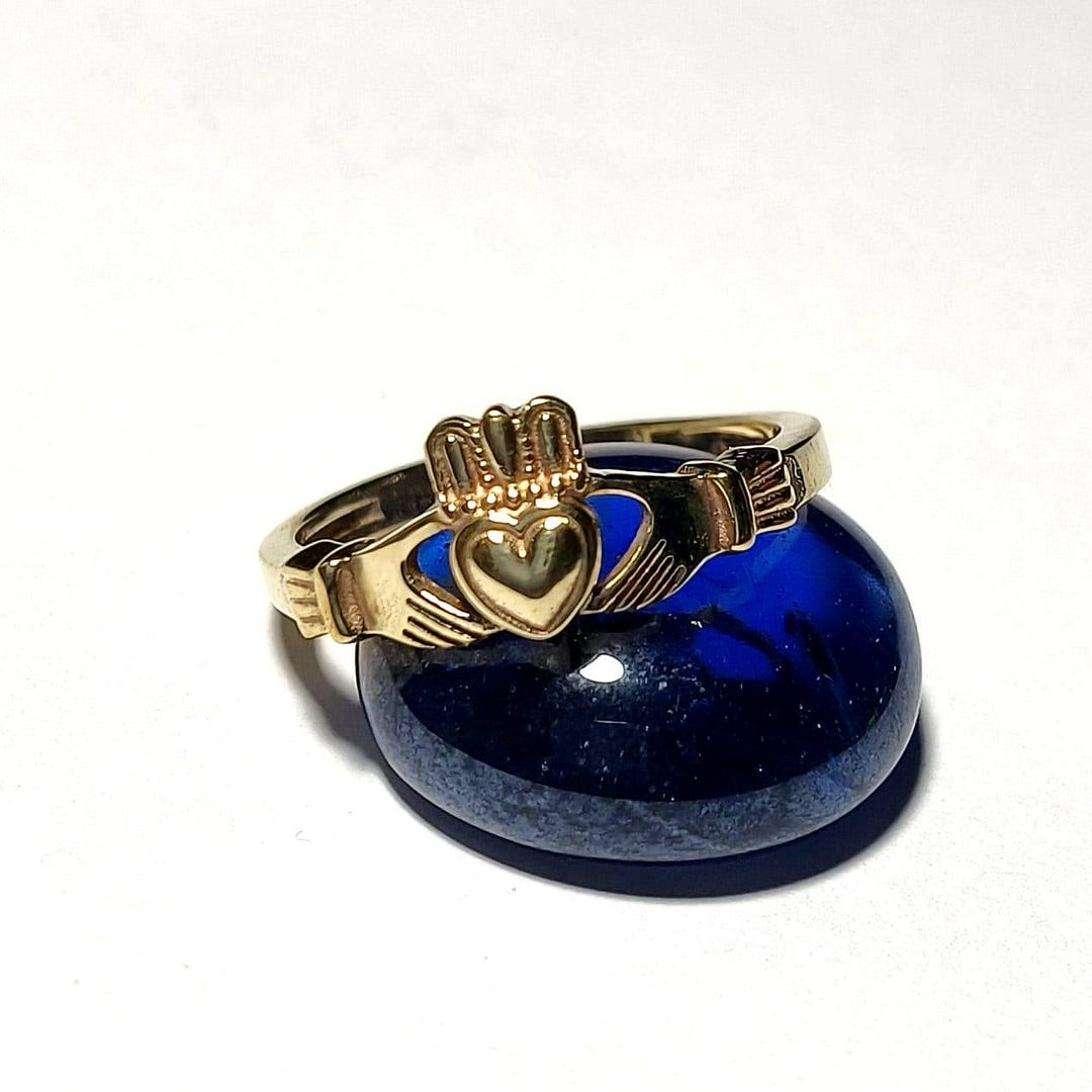 Love Heart Ring, Heart Hand Rings, Gold Heart Shape Hug Ring, Dainty ...