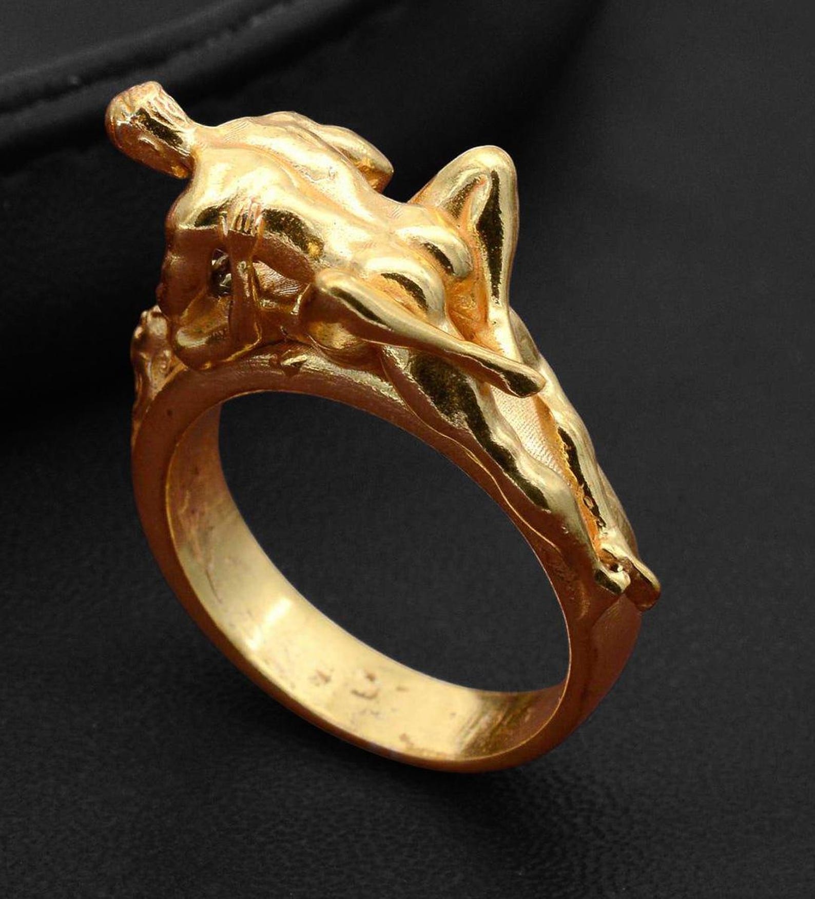 Lovers Hugging Ring - Romantic Embrace Jewelry - Couple’s Gift ...