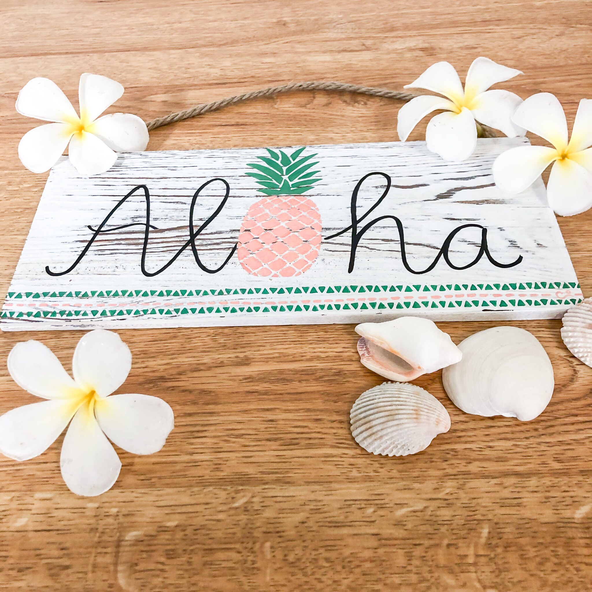 Aloha Welcome Sign, Hand Painted Pineapple Welcome Sign, Wooden Sign ...