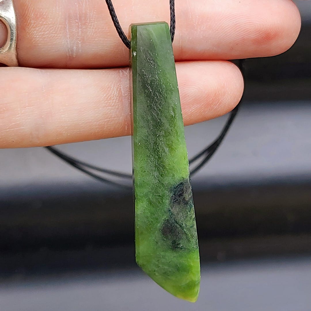 NZ Greenstone Pounamu Toki Pendant Necklace N56 - Etsy