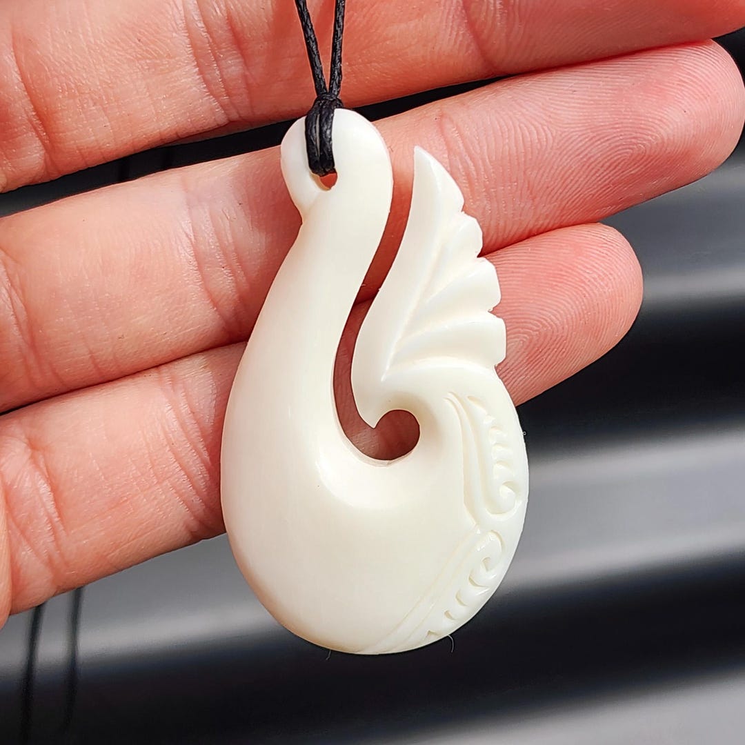 Natural Hand Carved Maori Bone Carving Pendant Necklace - Hook With ...