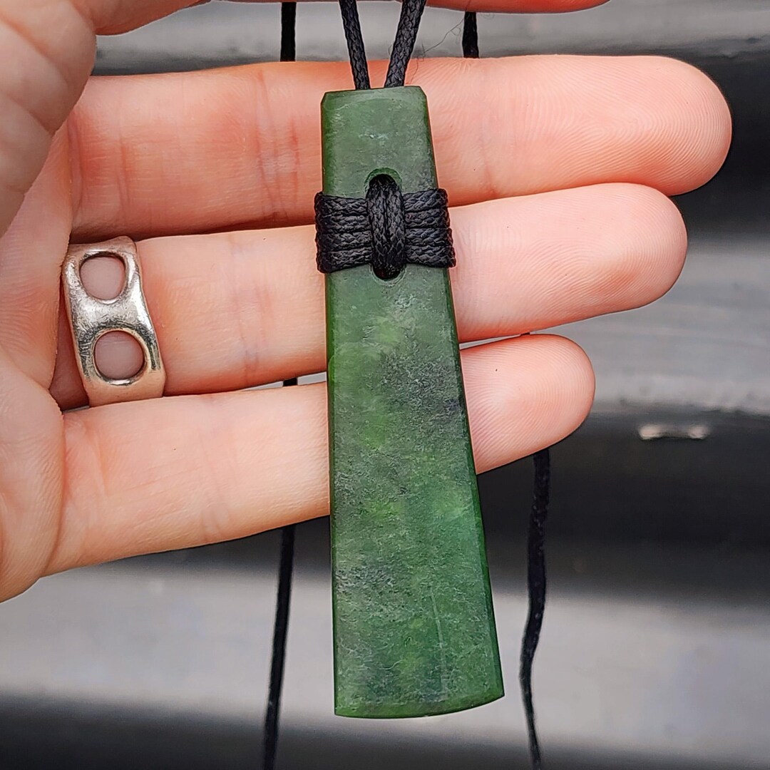 NZ Greenstone Pounamu Toki Pendant Necklace (N123) - Etsy