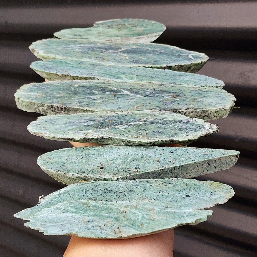 1kg Raw New Zealand Greenstone / Pounamu Carving Slices (R14B112) - Etsy