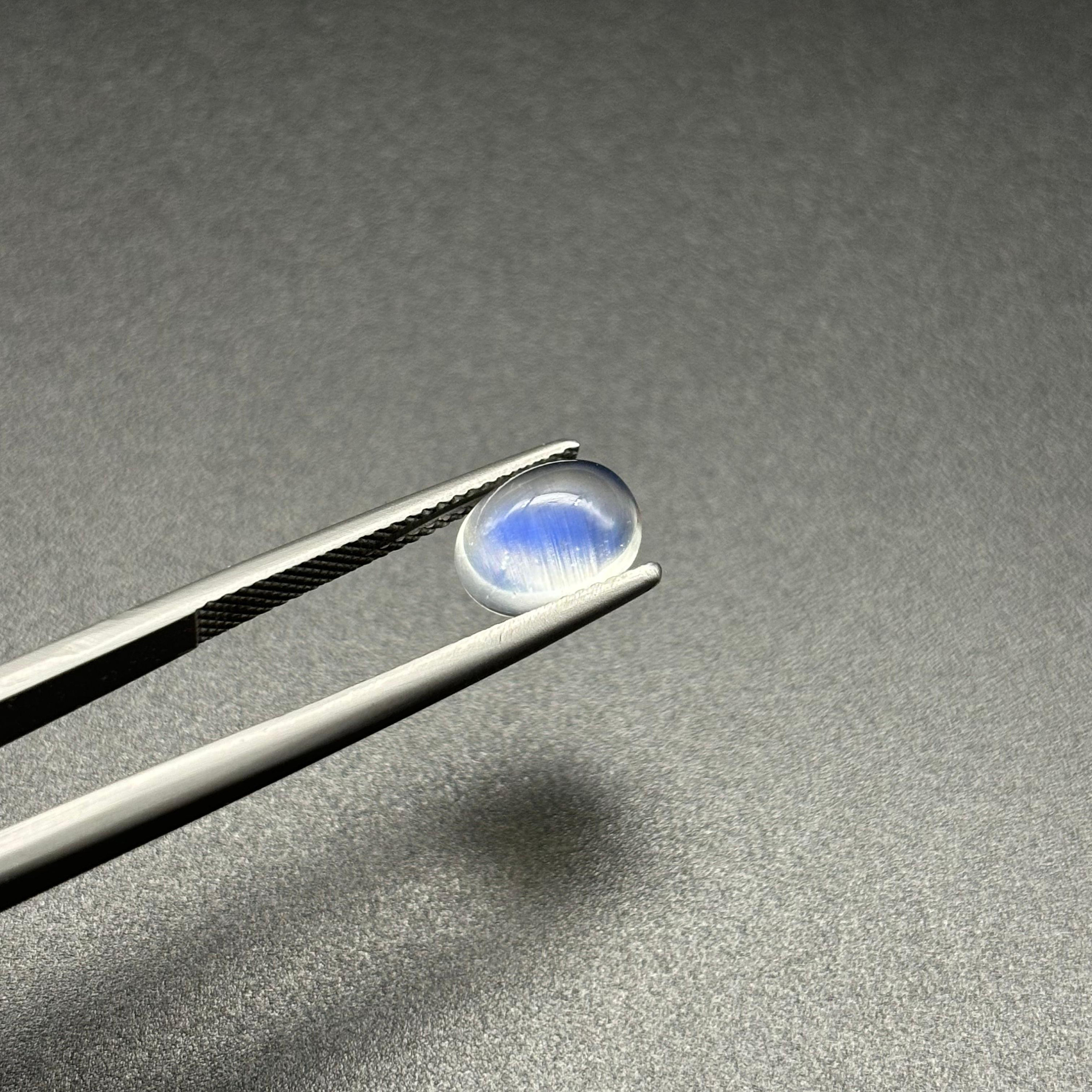 Natural Blue Flashy Rainbow Moonstone Oval Shape, Rainbow Moonstone ...