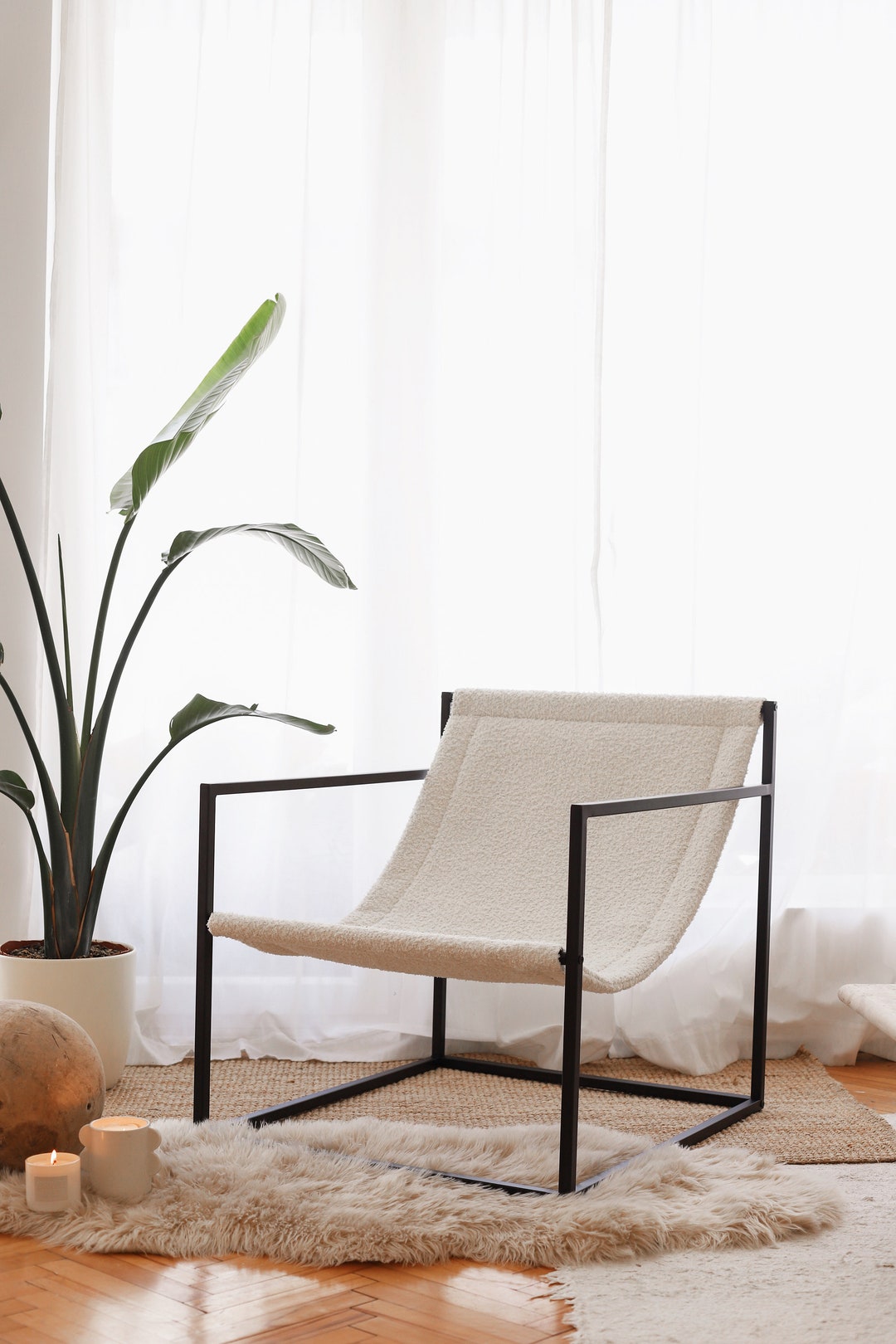 Minimalist lounge chair store