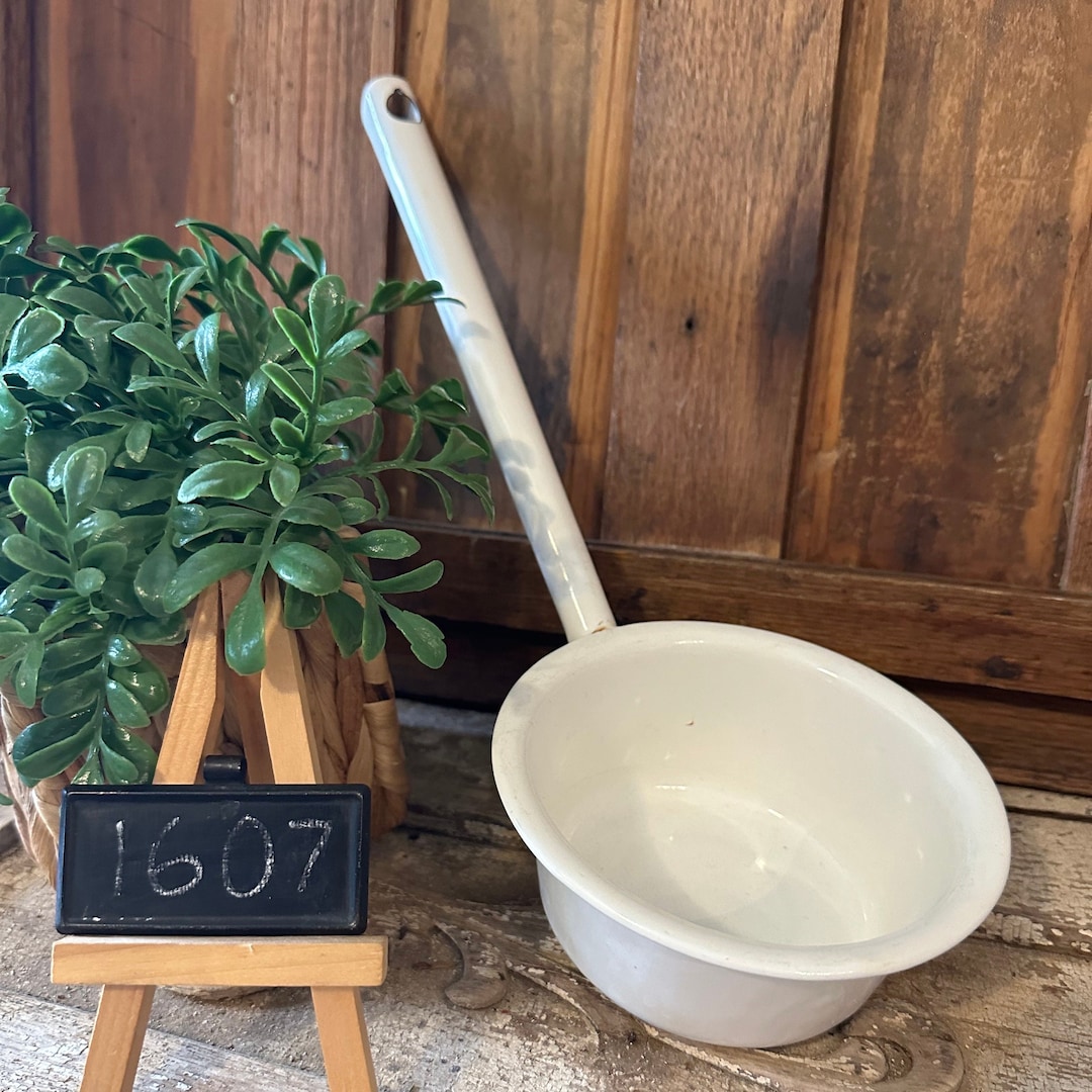 Vintage White Enamel Ware Dipper, Farmhouse Primitive Decor Metal Ladle ...
